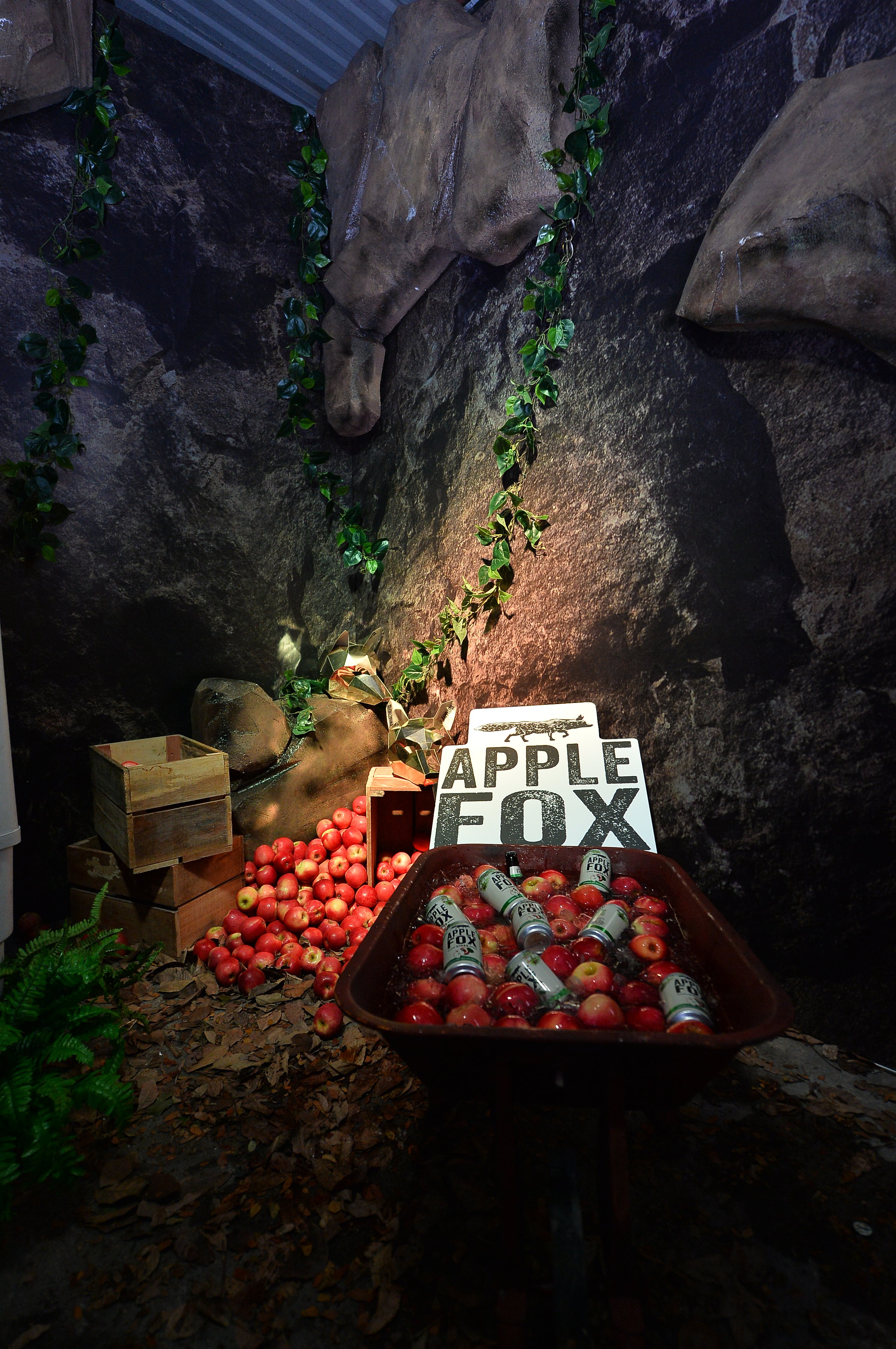 Apple Fox Product Shot • KajoMag