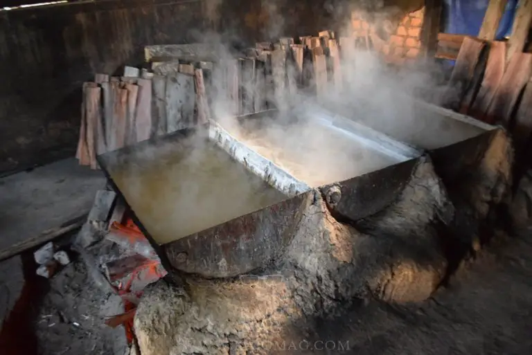 A Visit To A Salt Production House In Long Midang Of Kalimantan | KajoMag