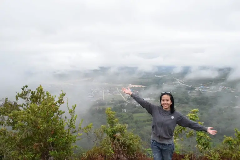 Hiking Up The Hill Of Legendary Lundayeh Hero Upai Semaring | KajoMag