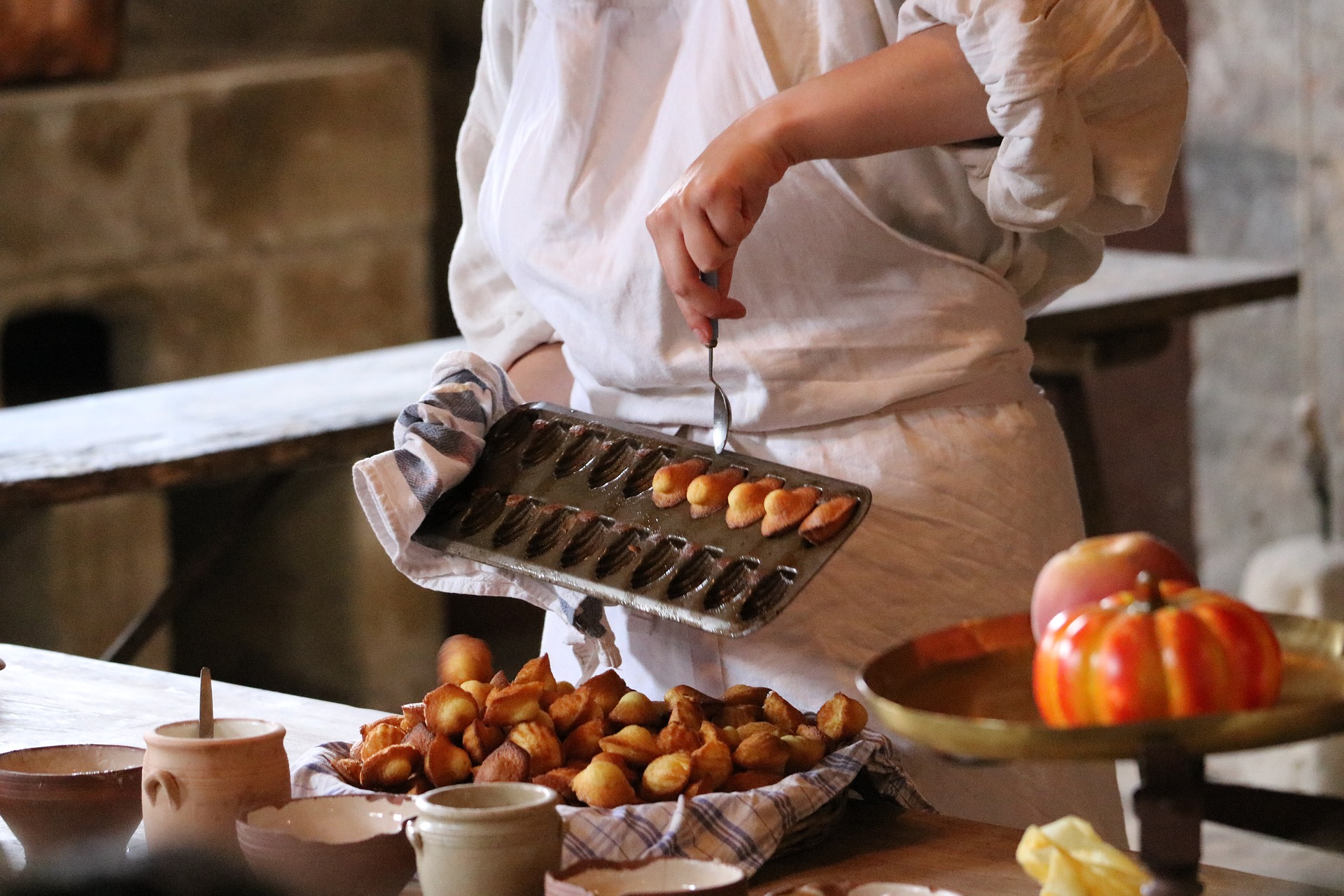 What You Should Know About French Cake, Madeleine | KajoMag